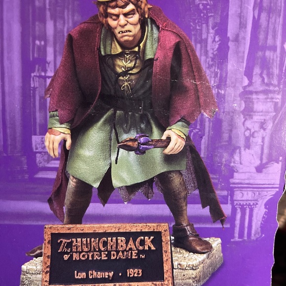 Universal | Toys | Universal Studios Monsters Series 3 The Hunchback Of ...